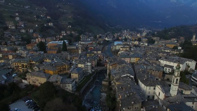 รูปภาพChiavenna – เลือกดูภาพถ่ายสต็อก เวกเตอร์ และวิดีโอ1,283 | Adobe Stock