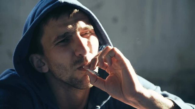 「Junkie」の写真素材 | 108,265件の無料イラスト画像 | Adobe Stock