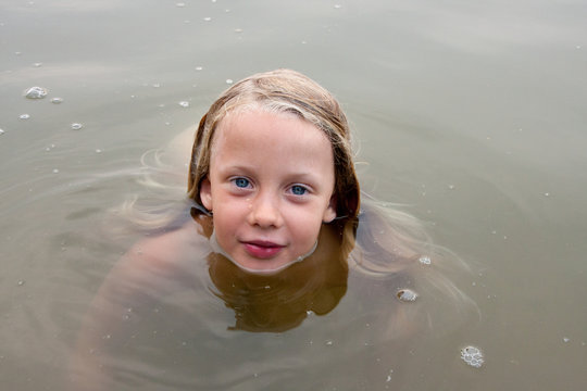 Nudism Bilder – Durchsuchen 9,922 Archivfotos, Vektorgrafiken und ...