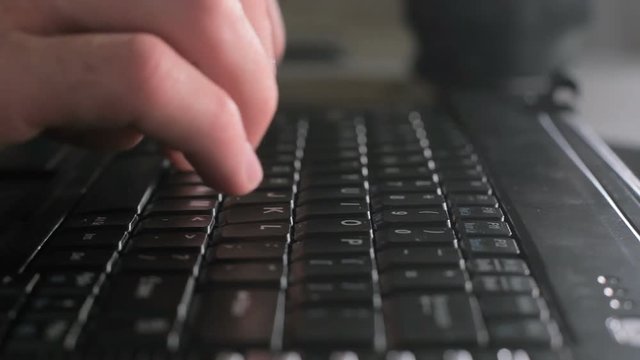 Afbeeldingen over "Blind Typing" – Blader in stockfoto's, vectoren en video's over 35 | Adobe Stock