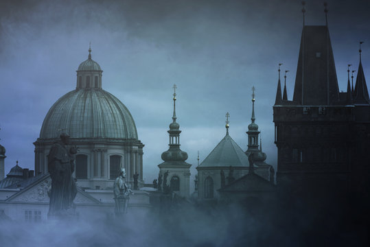 Famous Spooky Landmark Bilder – Durchsuchen 1,398 Archivfotos ...