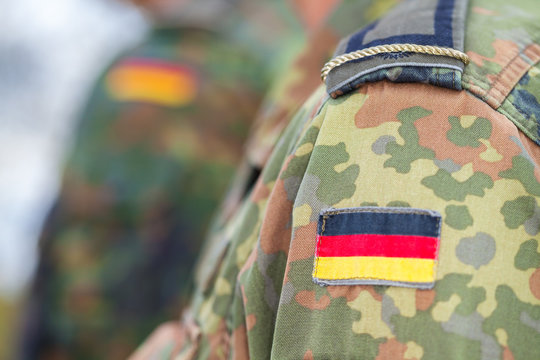 รูปภาพFlecktarn – เลือกดูภาพถ่ายสต็อก เวกเตอร์ และวิดีโอ645 | Adobe Stock