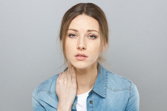 「Mirthless」の画像 - 728 件の Stock 写真、ベクターおよびビデオ | Adobe Stock