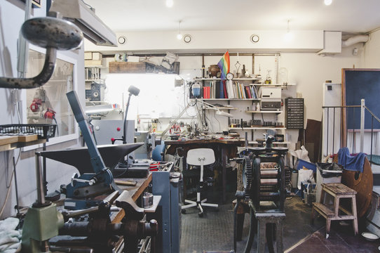 Workshop Bilder – Durchsuchen 1,907,417 Archivfotos, Vektorgrafiken und ...