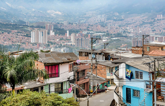 Imagens de Slums – Explore Fotografias do Stock, Vetores e Vídeos de ...