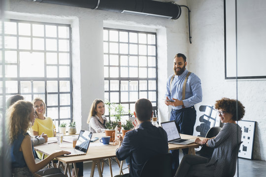 Meeting Images – Browse 3,221,504 Stock Photos, Vectors, and Video ...