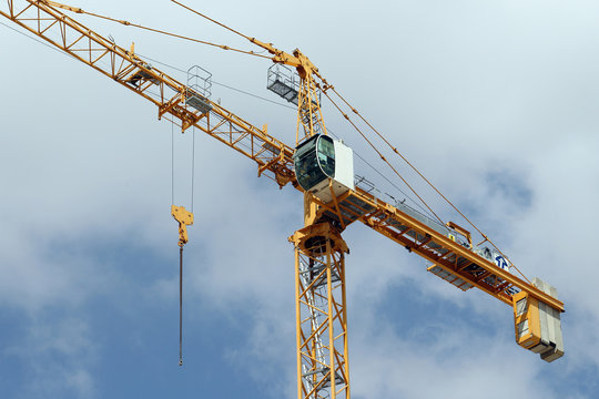 "Tower Crane" Images – Browse 933,230 Stock Photos, Vectors, and Video ...