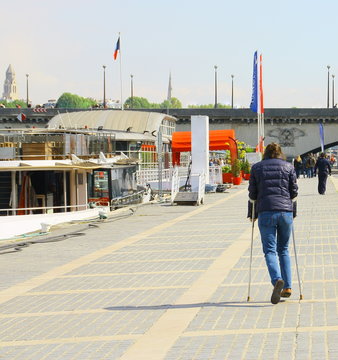 「Foulure」の画像 - 75 件の Stock 写真、ベクターおよびビデオ | Adobe Stock