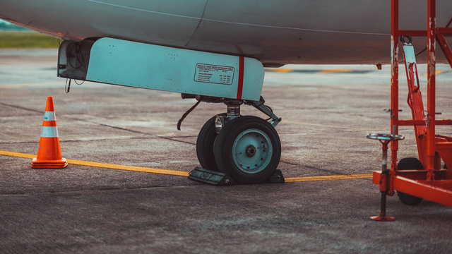 "Aircraft Wheel" Images – Browse 59 Stock Photos, Vectors, and Video ...