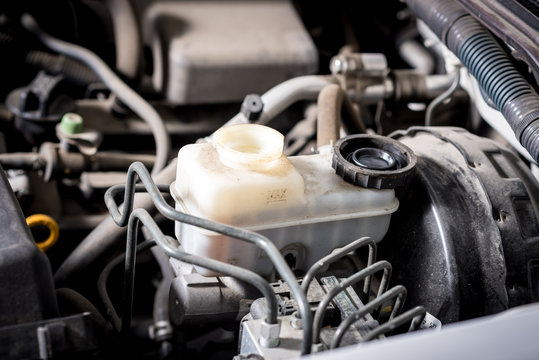 Handbremse Lkw Bilder – Durchsuchen 1,321 Archivfotos, Vektorgrafiken ...