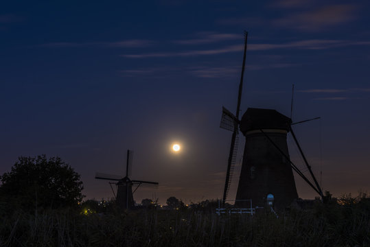 Dark.windmill Images – Browse 6,227 Stock Photos, Vectors, and Video ...