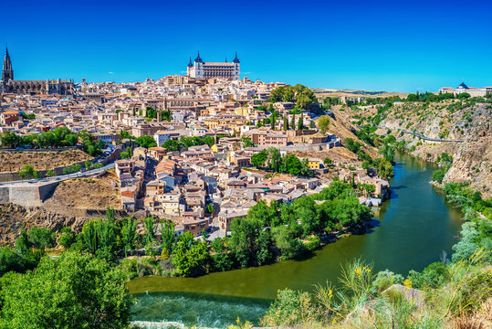 รูปภาพ"Castile – เลือกดูภาพถ่ายสต็อก เวกเตอร์ และวิดีโอ57,147 | Adobe Stock