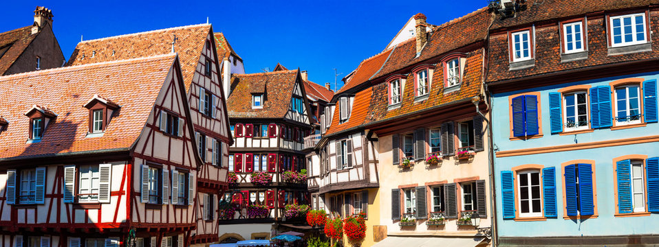 รูปภาพColmar – เลือกดูภาพถ่ายสต็อก เวกเตอร์ และวิดีโอ18,395 | Adobe Stock