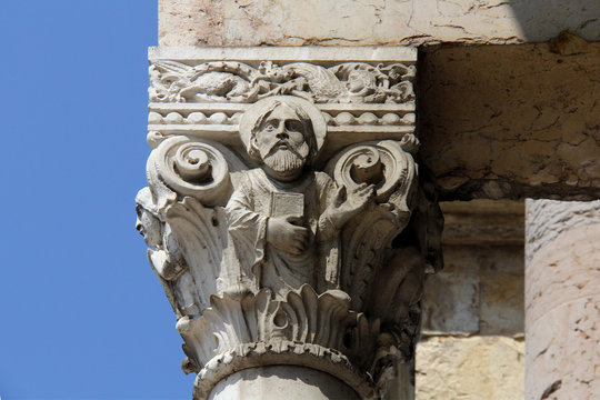 Protiro Bilder – Durchsuchen 158 Archivfotos, Vektorgrafiken und Videos ...