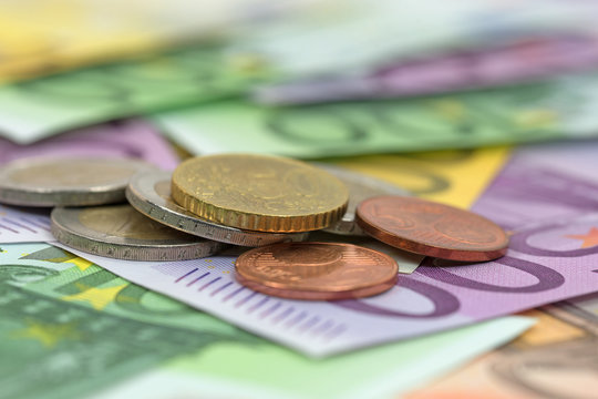 Bargeld Images – Browse 38,545 Stock Photos, Vectors, and Video | Adobe ...