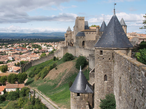 รูปภาพMachicoulis – เลือกดูภาพถ่ายสต็อก เวกเตอร์ และวิดีโอ2,329 | Adobe ...