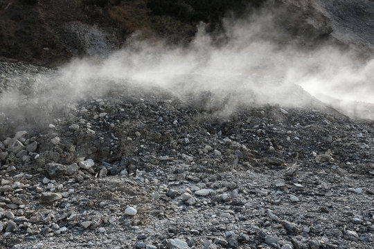 Solfatar Bilder – Durchsuchen 2,083 Archivfotos, Vektorgrafiken und ...