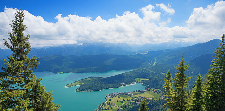 Walchensee bilder – Bläddra bland 6,067 stockfoton, vektorer och videor ...