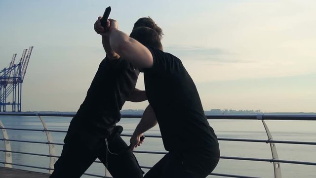 Snickersnee bilder – Bläddra bland 522 stockfoton, vektorer och videor ...