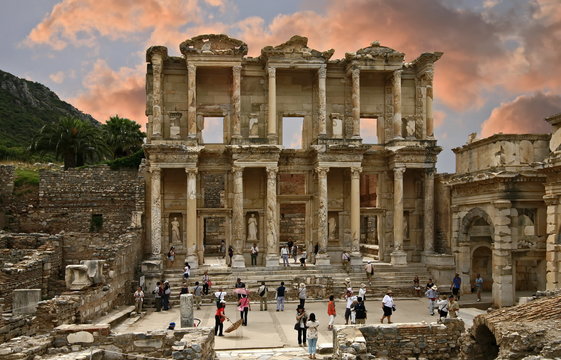 "Celsus Library" Images – Browse 3,038 Stock Photos, Vectors, and Video ...