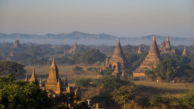 Myanmar Bilder – Durchsuchen 199,611 Archivfotos, Vektorgrafiken und ...
