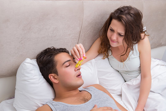 Schnarcher Bilder – Durchsuchen 619 Archivfotos, Vektorgrafiken und ...