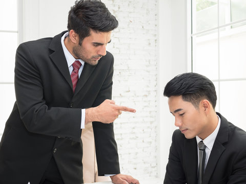 รูปภาพReprimand – เลือกดูภาพถ่ายสต็อก เวกเตอร์ และวิดีโอ18,547 | Adobe ...