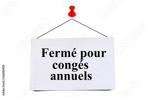 Carton Sur Lequel Est écrit Fermé Pour Congés Annuels Photo Libre De