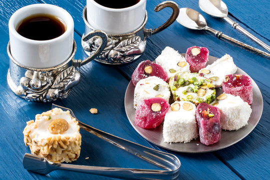 Bairam Bilder – Durchsuchen 490 Archivfotos, Vektorgrafiken und Videos ...