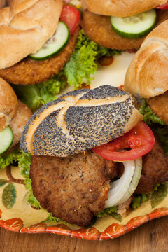 รูปภาพSchnitzelsemmel – เลือกดูภาพถ่ายสต็อก เวกเตอร์ และวิดีโอ79 ...