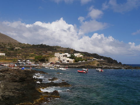 Gadir 이미지 – 찾아보기 26 스톡 사진, 벡터 및 비디오 | Adobe Stock