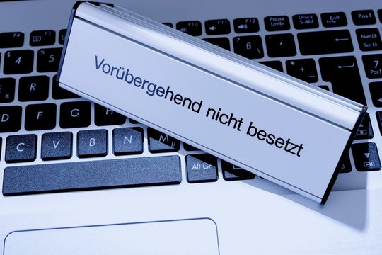 「Abwesenheit」の画像 - 1,127 件の Stock 写真、ベクターおよびビデオ | Adobe Stock