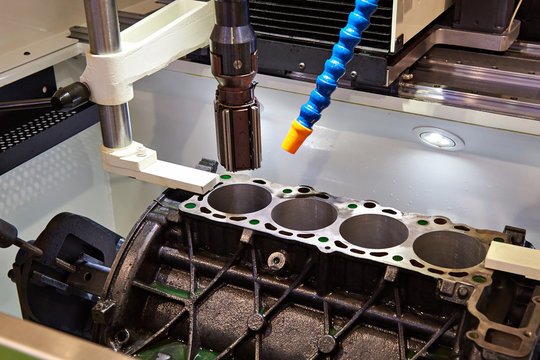 Aluminum Engine Parts Bilder – Durchsuchen 9,040 Archivfotos ...