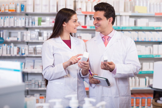 Imagens de Pharmaceutist – Explore Fotografias do Stock, Vetores e ...