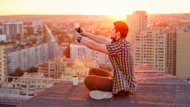 รูปภาพSelfi – เลือกดูภาพถ่ายสต็อก เวกเตอร์ และวิดีโอ5,519 | Adobe Stock