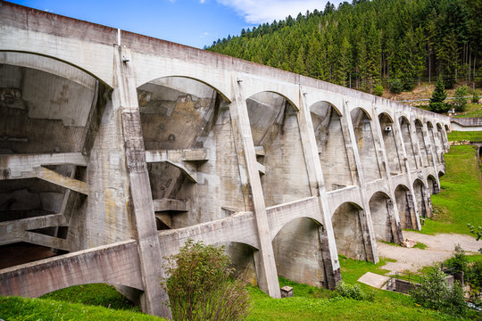 Linach-Bilder: Stock-Fotos & -Videos. | Adobe Stock