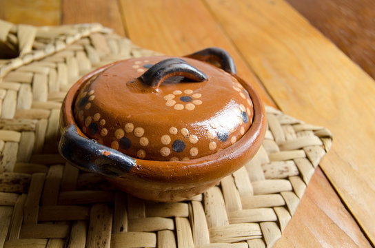 รูปภาพGreenware – เลือกดูภาพถ่ายสต็อก เวกเตอร์ และวิดีโอ159 | Adobe Stock