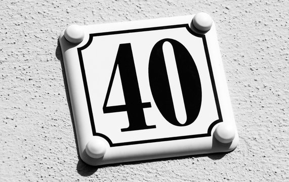 Vierzig-Symbol-Bilder: Stock-Fotos & -Videos. | Adobe Stock