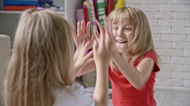 Imagens de Hand-Clapping – Explore Fotografias do Stock, Vetores e ...