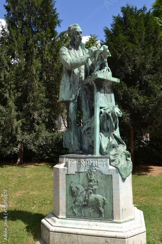 Famous Sculptures In France