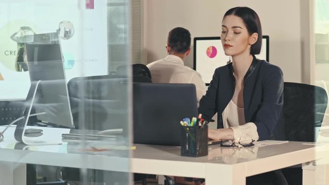 Discusting Bilder – Durchsuchen 45 Archivfotos, Vektorgrafiken und ...