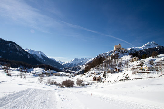 971 BESTE Tarasp BILDER, STOCK-FOTOS & -VEKTORGRAFIKEN | Adobe Stock