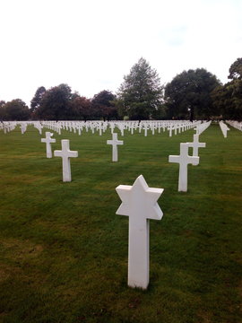 รูปภาพCemetry – เลือกดูภาพถ่ายสต็อก เวกเตอร์ และวิดีโอ1,266,570 | Adobe ...
