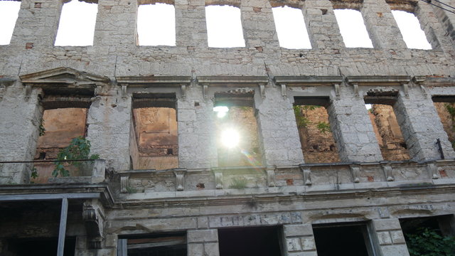 Distrutto Bilder – Durchsuchen 1,150 Archivfotos, Vektorgrafiken und ...