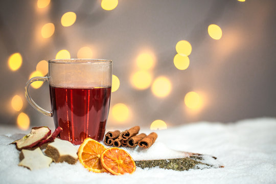 Punsch-Bilder: Stock-Fotos & -Videos. | Adobe Stock