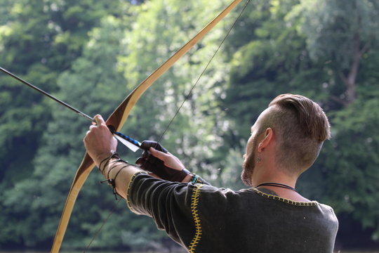 รูปภาพLangbogen – เลือกดูภาพถ่ายสต็อก เวกเตอร์ และวิดีโอ83 | Adobe Stock