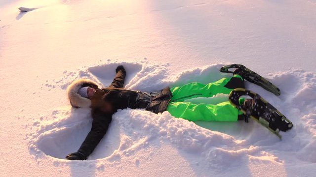 Snow-Angel Imagens – Procure 74 fotos, vetores e vídeos | Adobe Stock