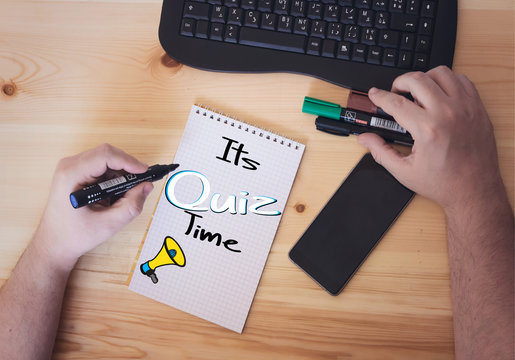 Afbeeldingen over "Quiz Time" – Blader in stockfoto's, vectoren en ...