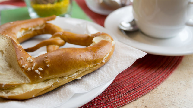 รูปภาพButterbrezel – เลือกดูภาพถ่ายสต็อก เวกเตอร์ และวิดีโอ81 | Adobe Stock