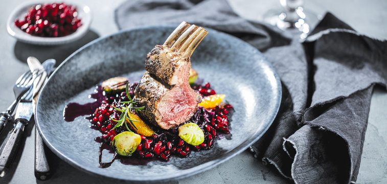 Rehfleisch Bilder – Durchsuchen 7,570 Archivfotos, Vektorgrafiken und ...